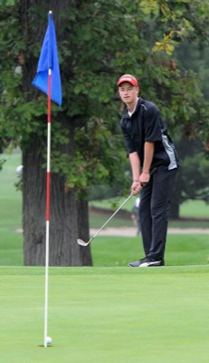 Moeller Memorial boys golf tournament Photo Album | The Daily Standard