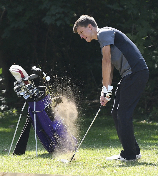 St. Henry vs Fort Recovery boys golf Photo Album | The Daily Standard