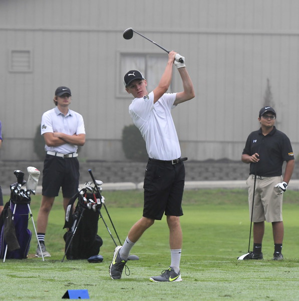 Moeller Memorial boys golf tournament Photo Album | The Daily Standard