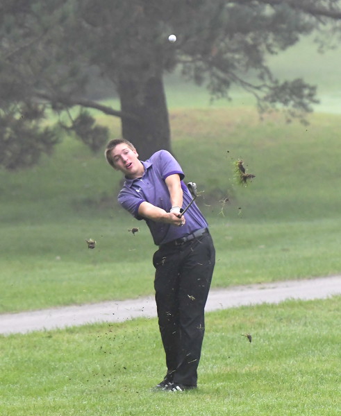 Moeller Memorial boys golf tournament Photo Album | The Daily Standard