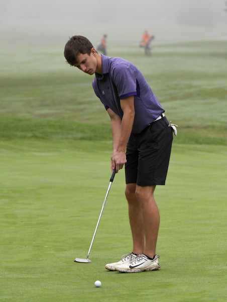Moeller Memorial boys golf tournament Photo Album | The Daily Standard