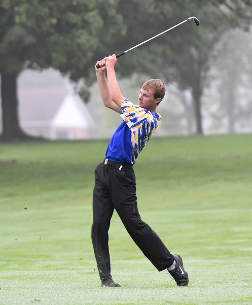 Moeller Memorial boys golf tournament Photo Album | The Daily Standard