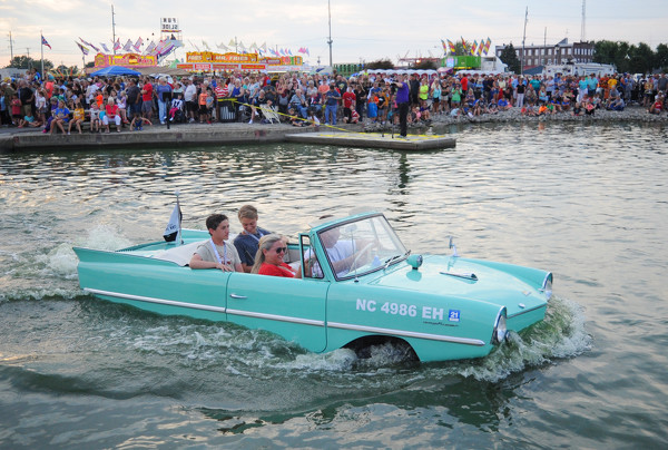Amphicars Swim-in Photo Album | The Daily Standard