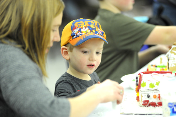 Making Gingerbread Houses at Fort Recovery High School Photo Album ...