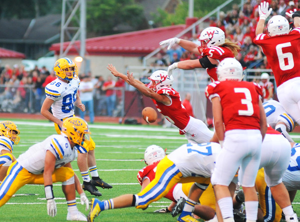 St. Marys vs Wapakoneta football Photo Album | The Daily Standard