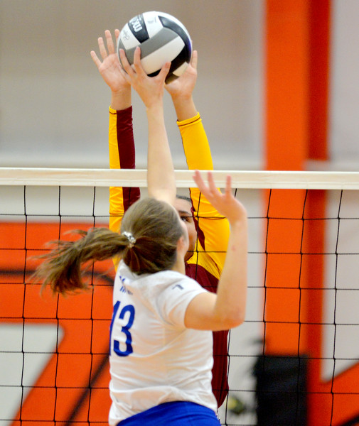 New Bremen vs Tiffin Calvert volleyball Photo Album | The Daily Standard
