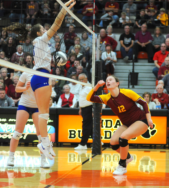 New Bremen vs Tiffin Calvert volleyball Photo Album | The Daily Standard