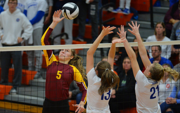 New Bremen vs Tiffin Calvert volleyball Photo Album | The Daily Standard