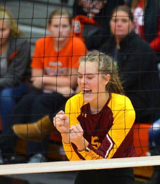 New Bremen vs Tiffin Calvert volleyball Photo Album | The Daily Standard