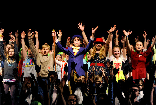 Coldwater Middle School presents Roald Dahl's Willy Wonka Jr. Photo ...