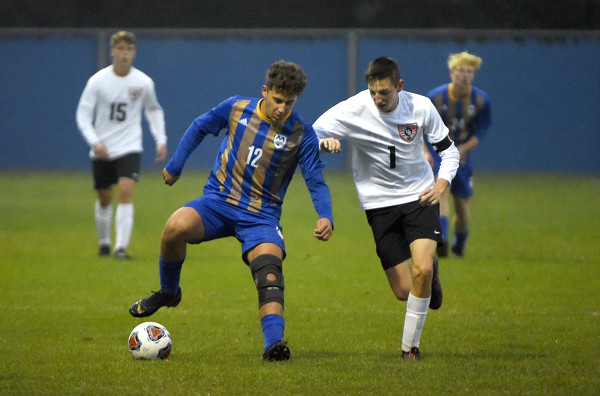 St. Marys vs Upper Sandusky boys soccer Photo Album | The Daily Standard