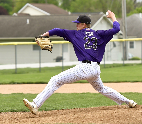 Fort Recovery vs Arcanum baseball Photo Album | The Daily Standard
