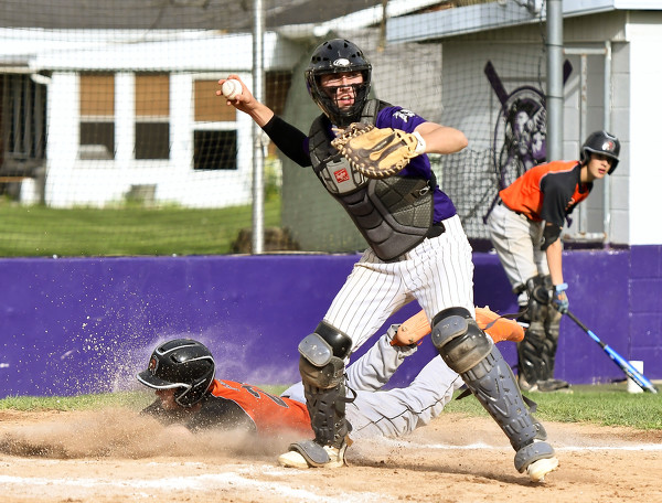 Fort Recovery vs Arcanum baseball Photo Album | The Daily Standard