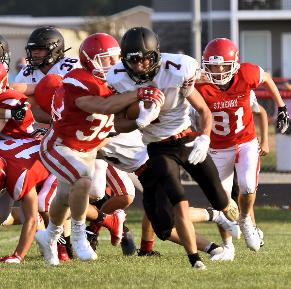 St. Henry vs Covington football Photo Album | The Daily Standard
