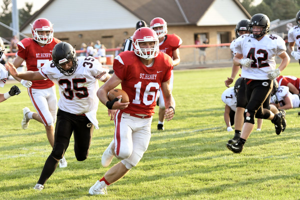 St. Henry vs Covington football Photo Album | The Daily Standard