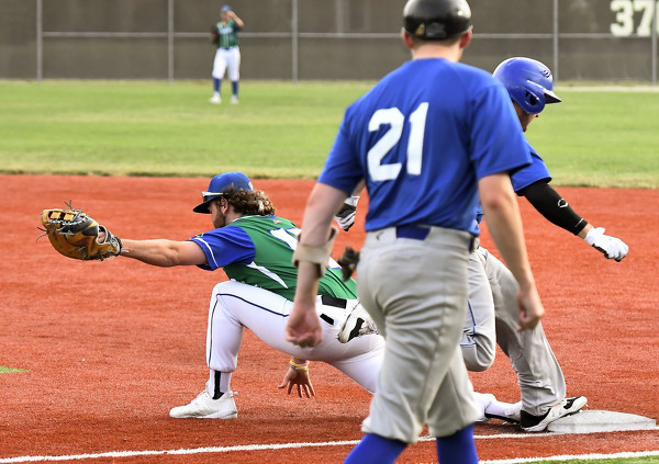 Mariners vs Cincinnati Steam college baseball Photo Album | The Daily ...