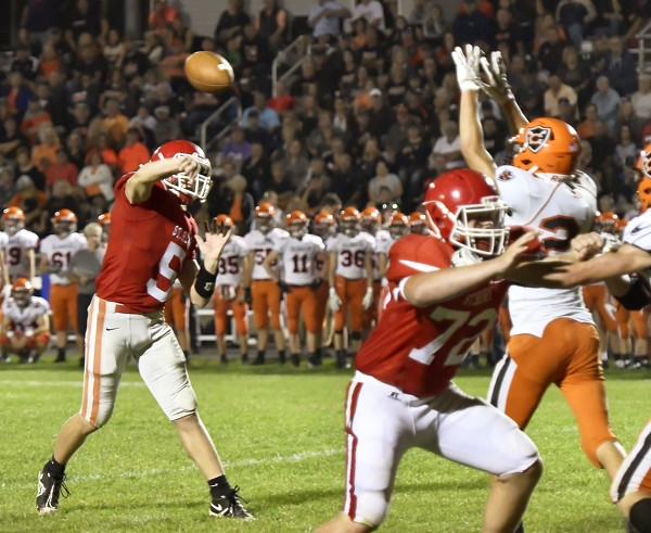 Coldwater vs St. Henry football Photo Album | The Daily Standard