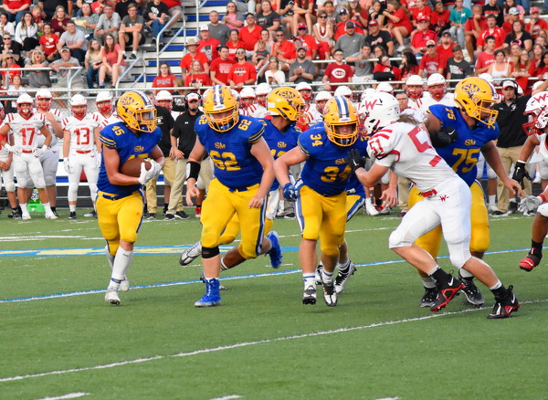 St. Marys vs Wapakoneta football Photo Album | The Daily Standard