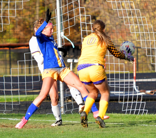 St. Marys vs Bryan girls soccer Photo Album | The Daily Standard