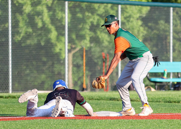 Mariners vs Southern Ohio Copperheads college baseball Photo Album ...