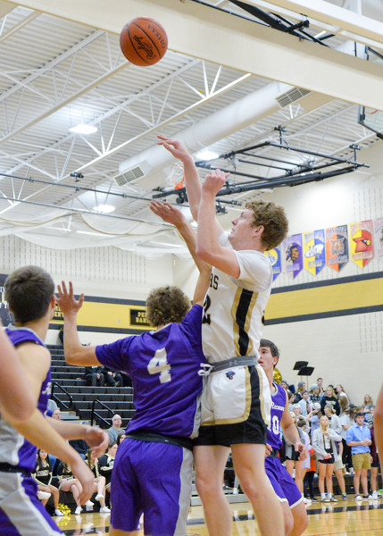 Fort Recovery vs Parkway boys basketball Photo Album | The Daily Standard