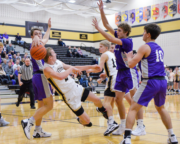 Fort Recovery vs Parkway boys basketball Photo Album | The Daily Standard