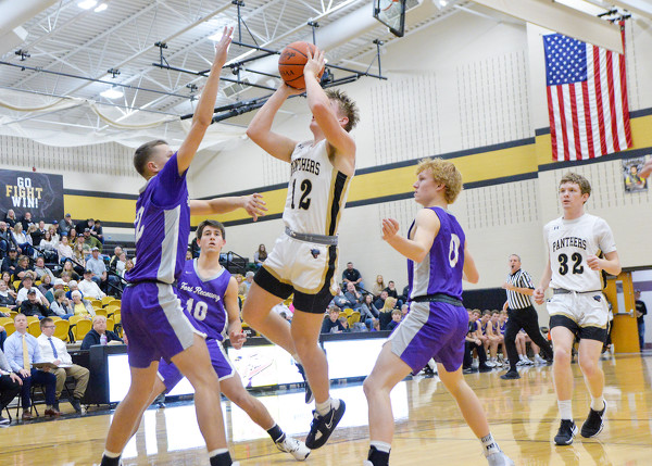 Fort Recovery vs Parkway boys basketball Photo Album | The Daily Standard