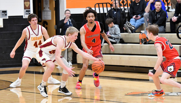 New Bremen vs Perry boys basketball Photo Album | The Daily Standard