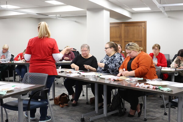 Cookie Decorating at Mercer County District Library-Celina Photo Album ...