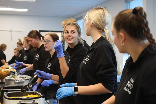 Tri Star Thanksgiving Dinner Photo Album | The Daily Standard