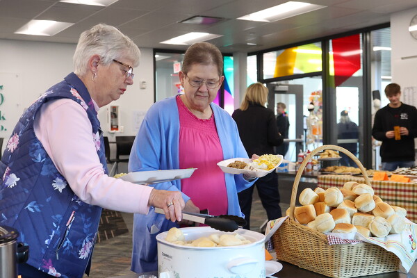 Tri Star Thanksgiving Dinner Photo Album | The Daily Standard