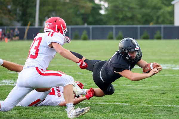 Parkway vs St. Henry football Photo Album | The Daily Standard