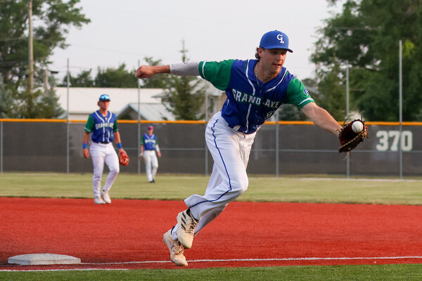 Mariners vs Michigan Monarchs college baseball Photo Album | The Daily ...