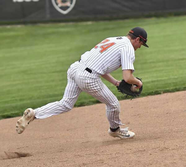 Coldwater vs St. Henry baseball Photo Album | The Daily Standard