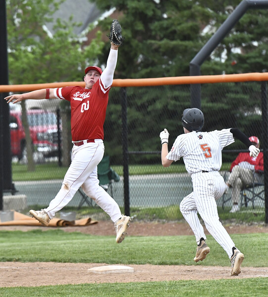 Coldwater vs St. Henry baseball Photo Album | The Daily Standard