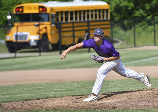 Fort Recovery vs Leipsic baseball Photo Album | The Daily Standard