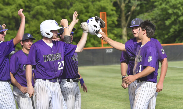 Fort Recovery vs Leipsic baseball Photo Album | The Daily Standard