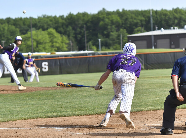 Fort Recovery vs Leipsic baseball Photo Album | The Daily Standard