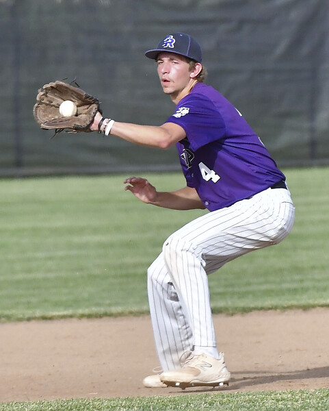 Fort Recovery vs Leipsic baseball Photo Album | The Daily Standard