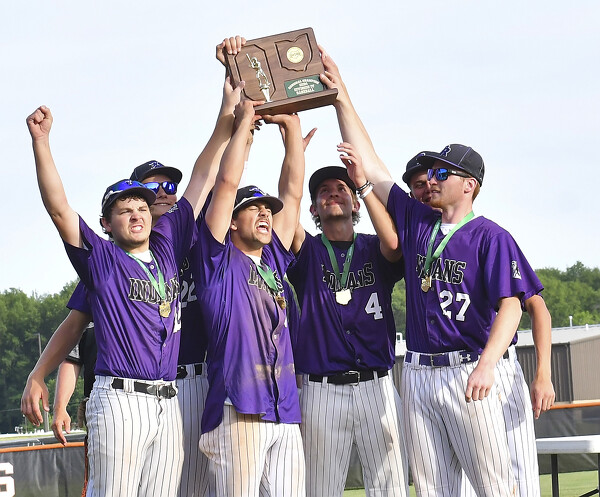 Fort Recovery vs Leipsic baseball Photo Album | The Daily Standard