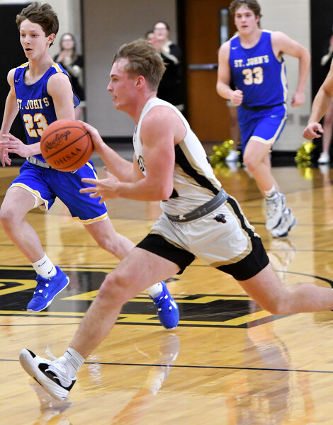 Parkway vs Delphos St. John's boys basketball Photo Album | The Daily ...