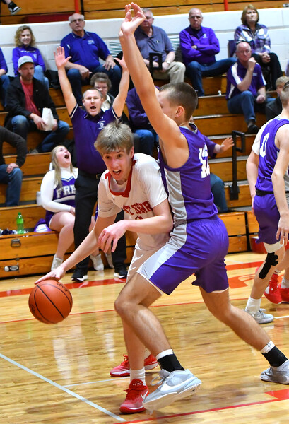 St. Henry vs Fort Recovery boys basketball Photo Album | The Daily Standard