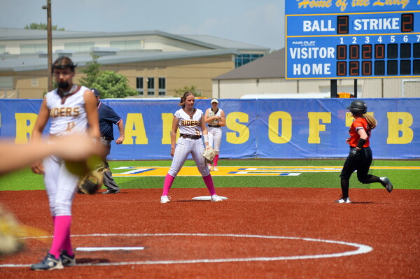Coldwater vs West Jefferson softball Photo Album | The Daily Standard