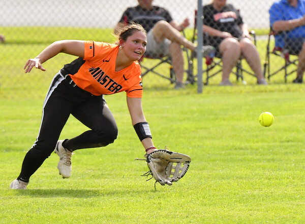 Minster vs Fayetteville-Perry softball Photo Album | The Daily Standard