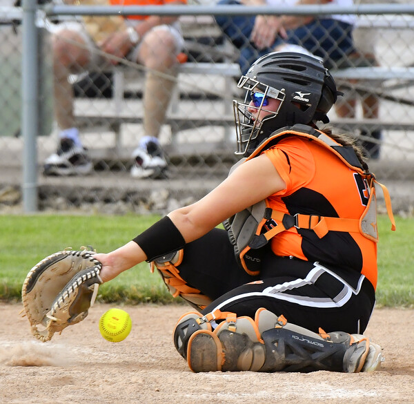 Minster vs Fayetteville-Perry softball Photo Album | The Daily Standard
