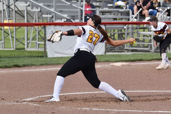 New Bremen vs Hardin Northern softball Photo Album | The Daily Standard