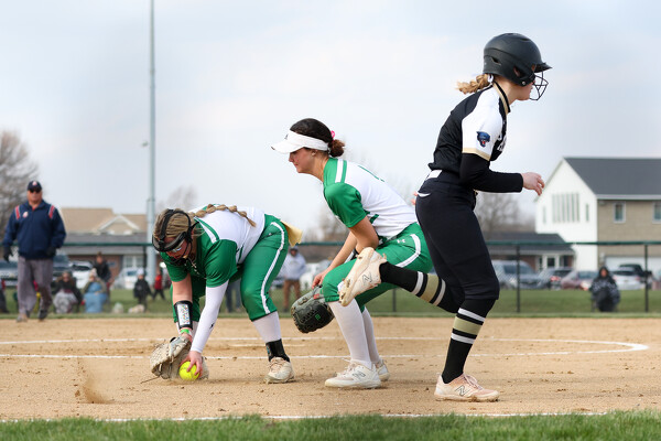 Parkway vs Celina softball Photo Album | The Daily Standard